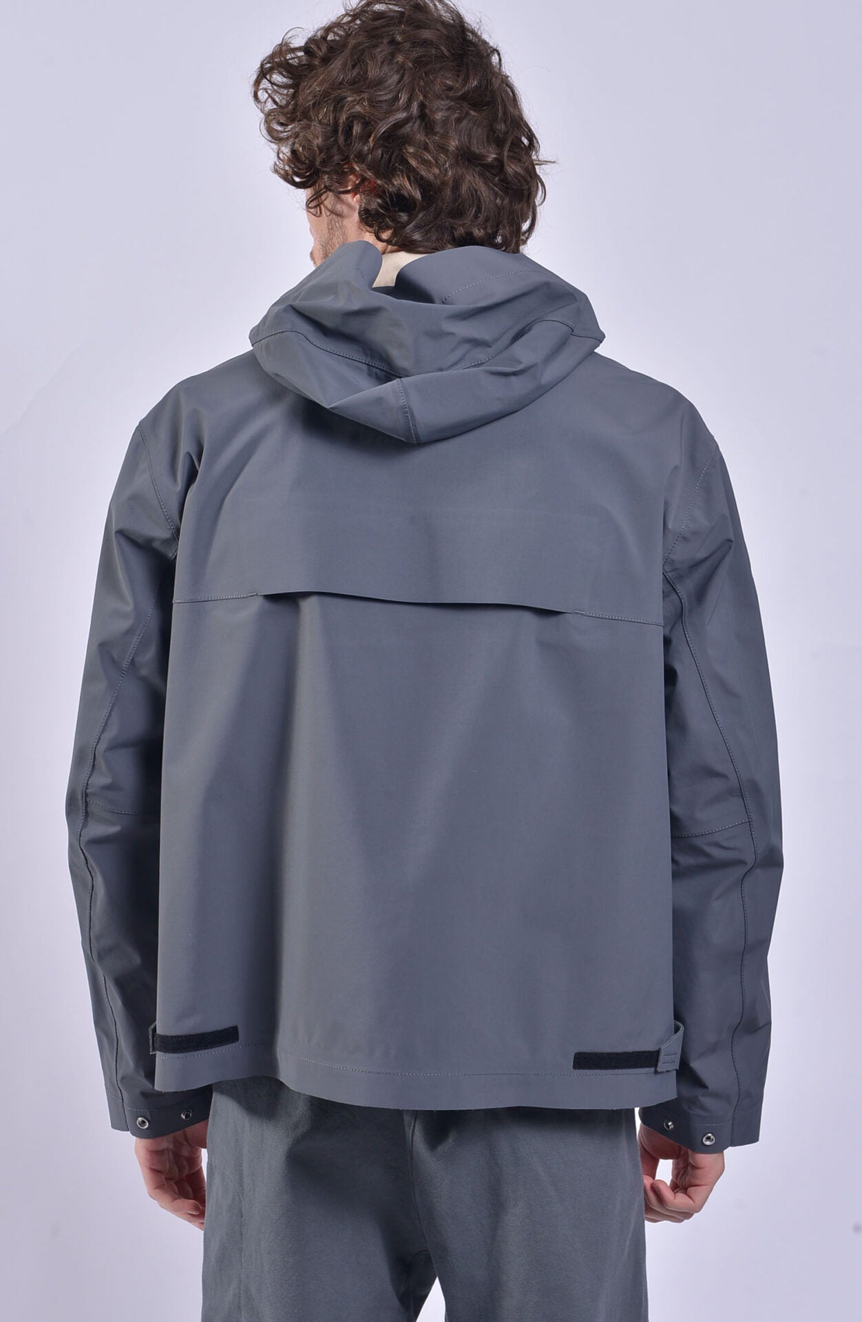Stone Island - Hooded Jacket Stellina – LUDA CONCEPT Stone Island - Hooded Jacket Stellina – LUDA CONCEPT